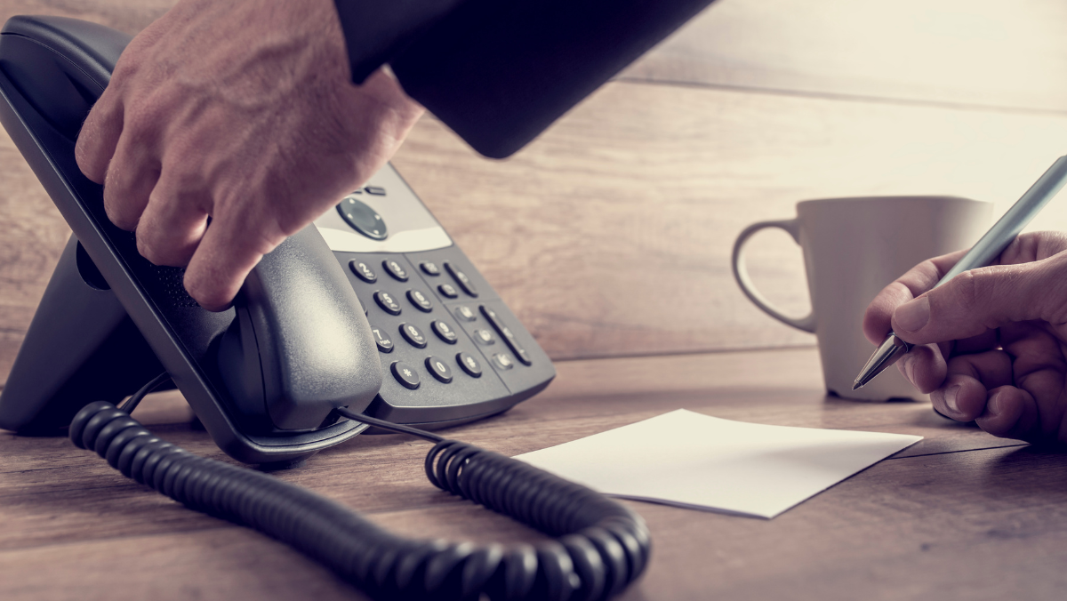 How Do Landline Call Blockers Compare With Answering Machines in Filte.